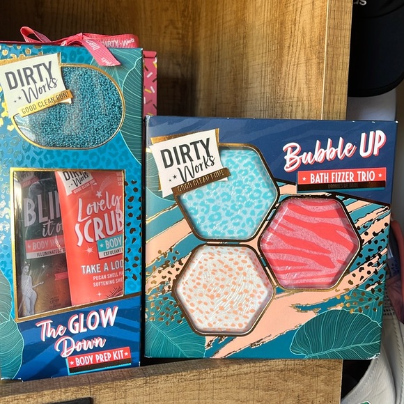 dirty works | Bath & Body | Dirty Works The Glow Down Bubble Up | Poshmark